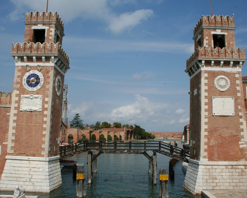 [SALE] Explore the Hidden Gems of Venice's Castello District - Ticket KD
